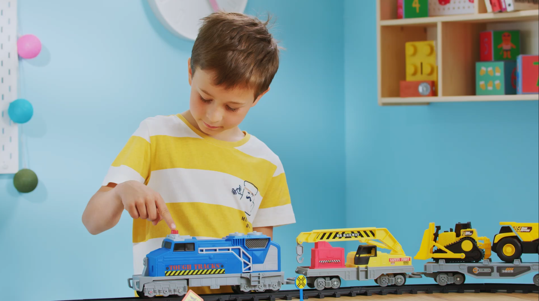 Tough Tracks™ Train (48” / 122cm) – NikkoToys Ltd.